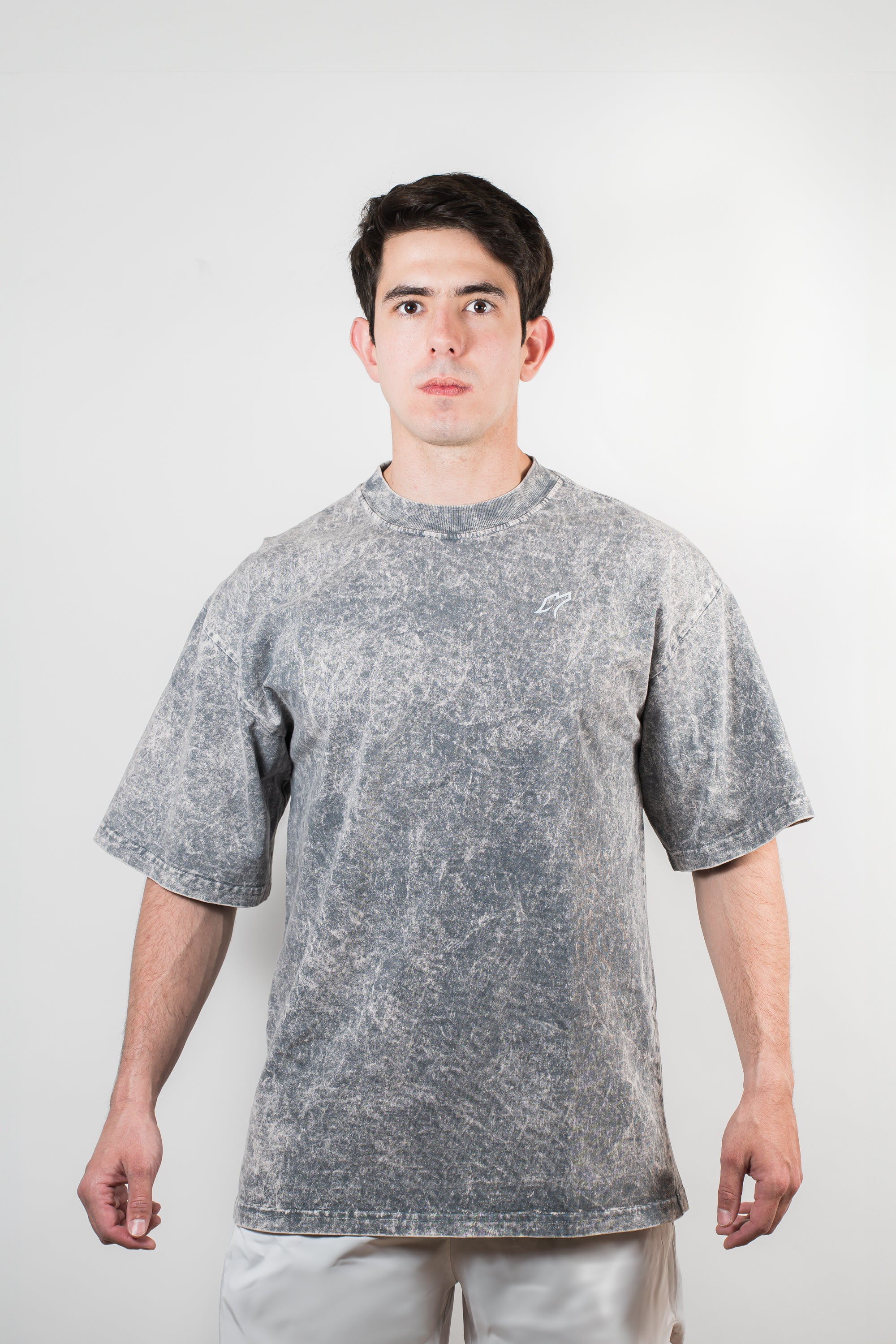 Playera Oversized Deslavada Gris – SPIKE ACTIVEWEAR